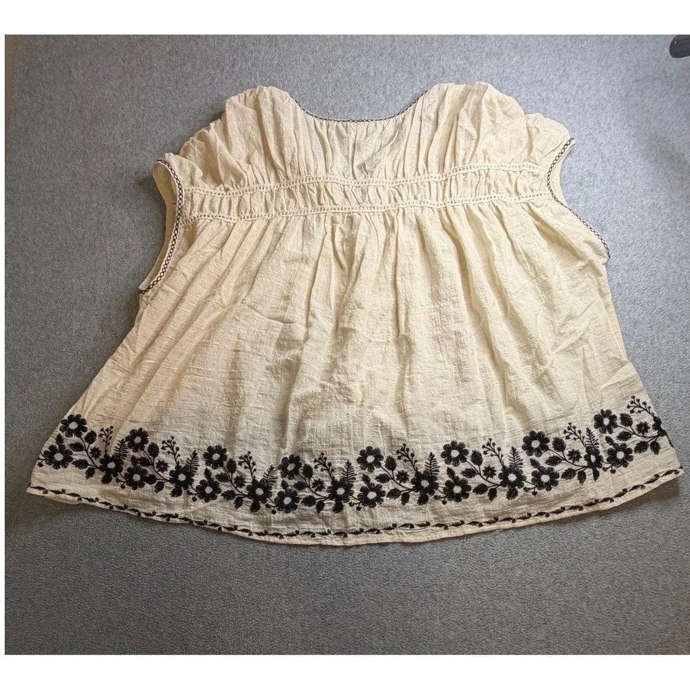 Max Studio | Tops | Max Studio London Cream Embroidered Floral Peasant ...